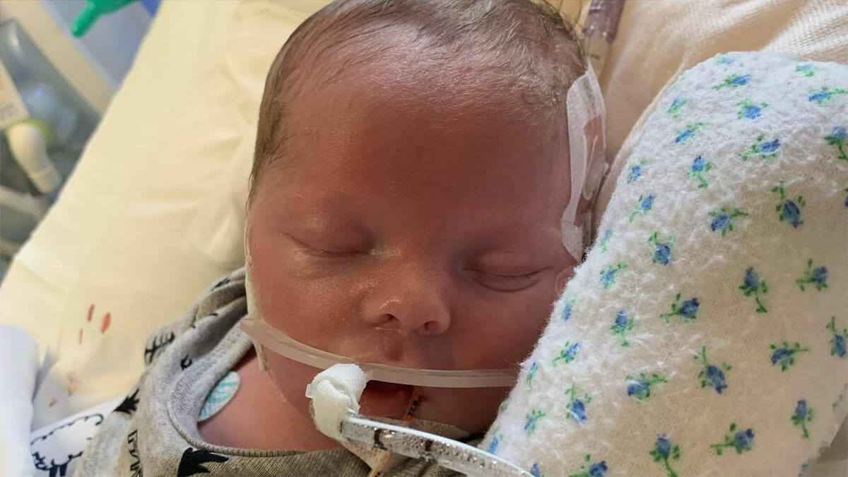 Parents Say Goodbye to Their Baby and Turn off Life Support, He Starts ...