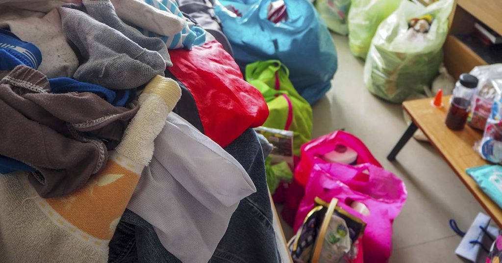 Fed Up Mom Piles Lazy Daughters Things Into Trash Bags Says They Have