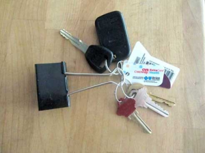 15+ Clever Uses For Binder Clips