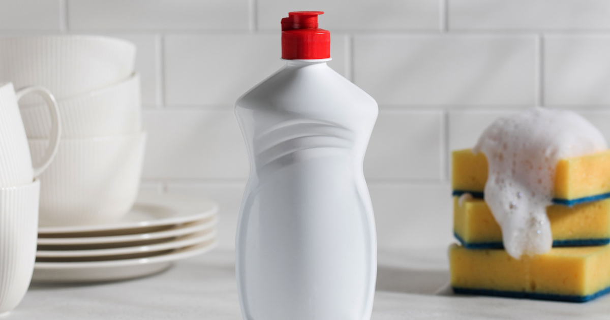 10 Ways To Remove Grease From Kitchen Cabinets