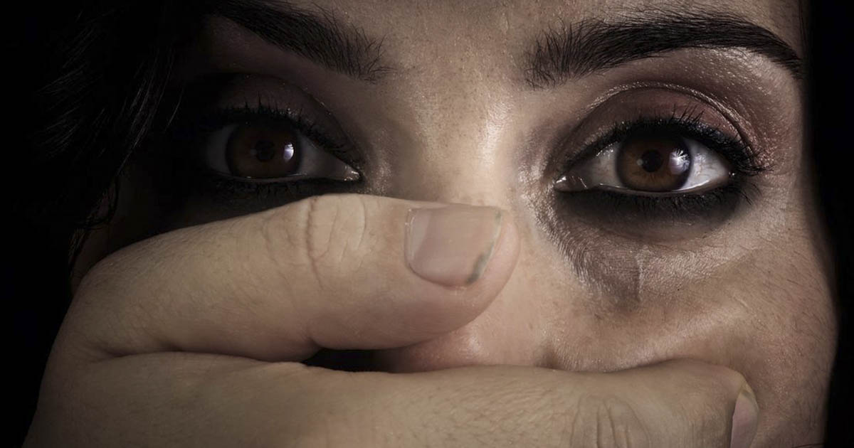 14 Sings of a Controlling Relationship