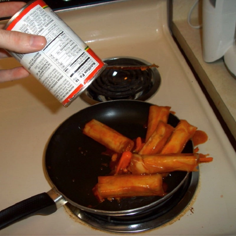 25+ Examples of Unusual Canned Foods From The US and Around the World