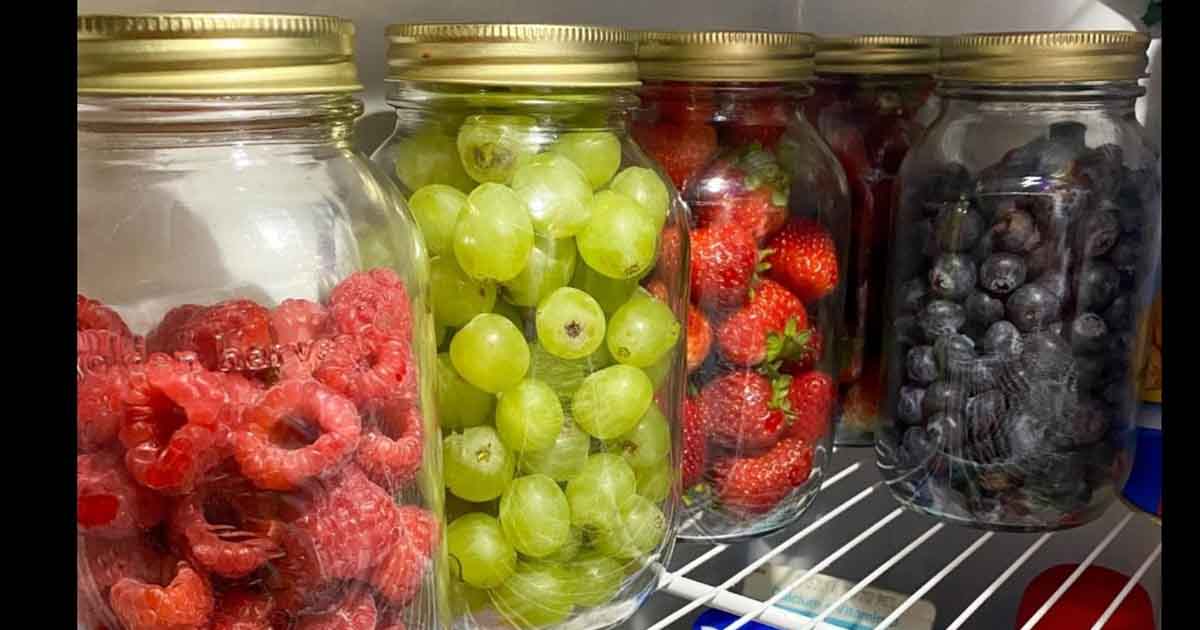 Store Fruit In Mason Jars to Keep Them Fresh for Longer