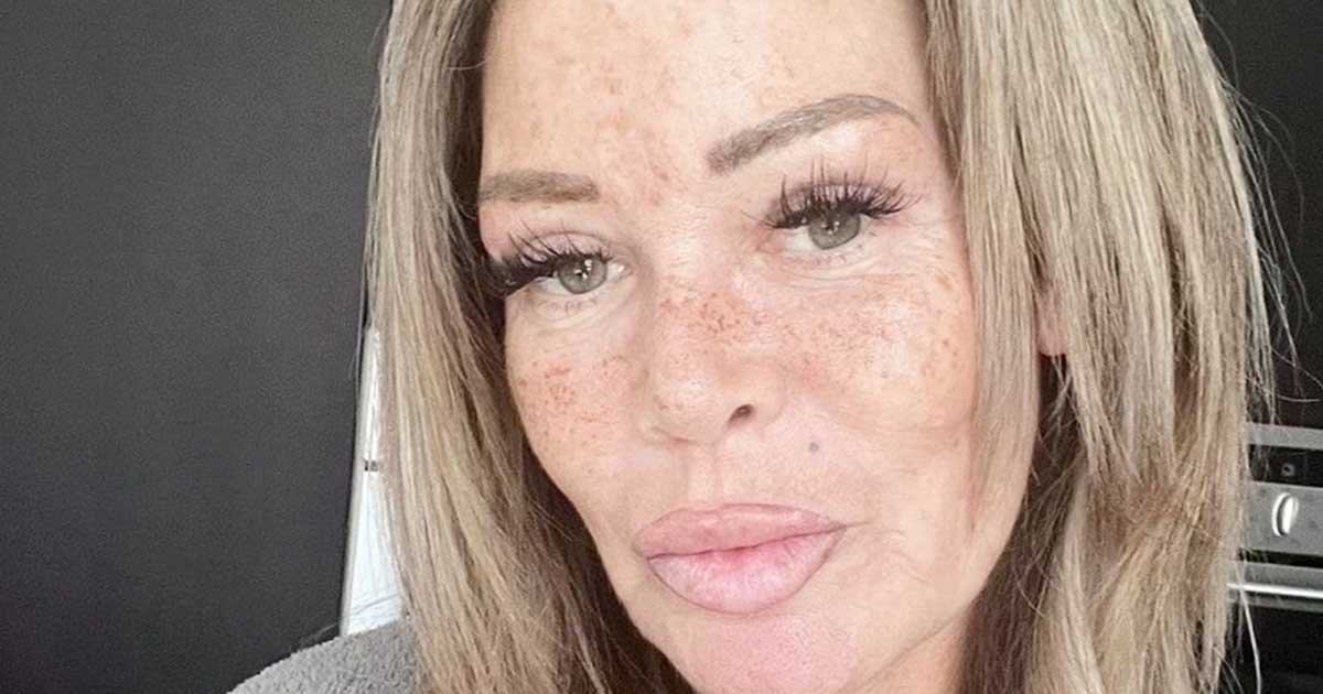 50-Year-Old Woman Still Gets Asked for ID - ‘It’s So Flattering’