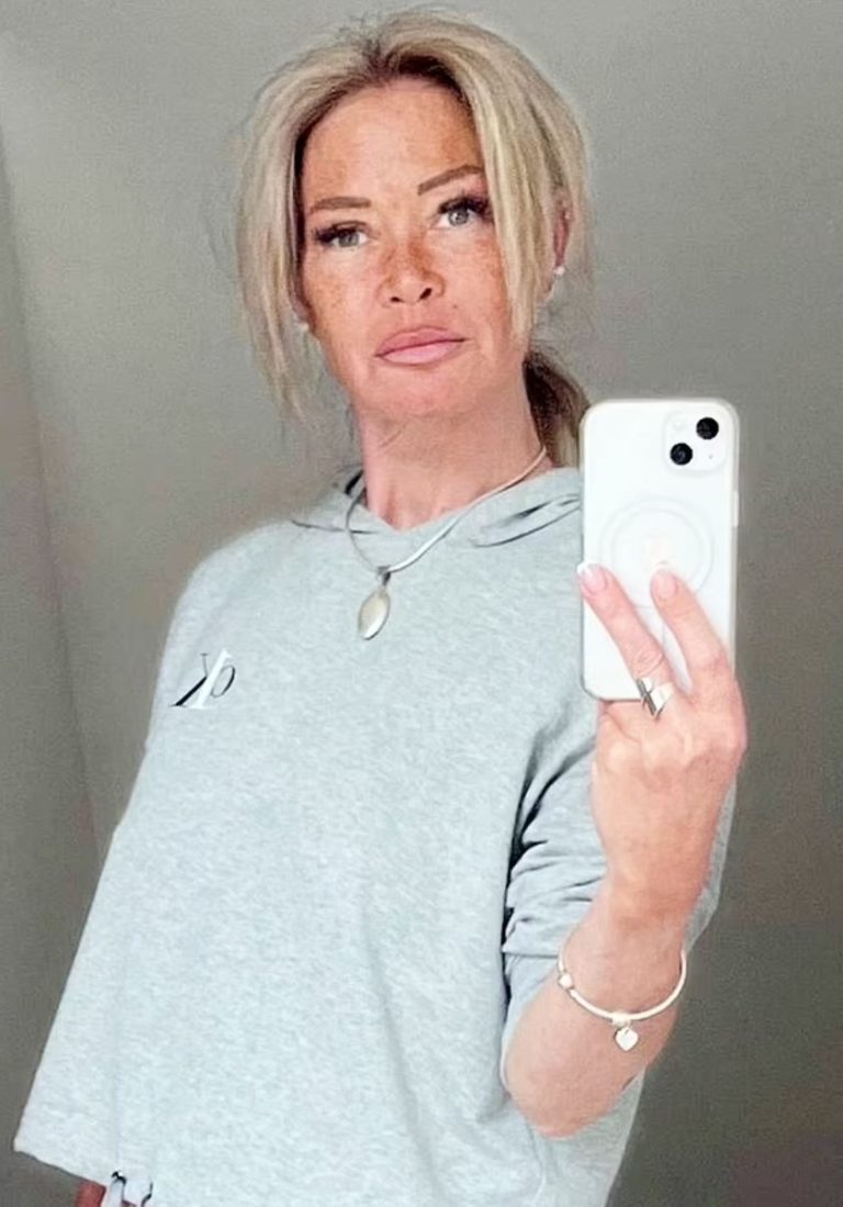 50-Year-Old Woman Still Gets Asked for ID - ‘It’s So Flattering’