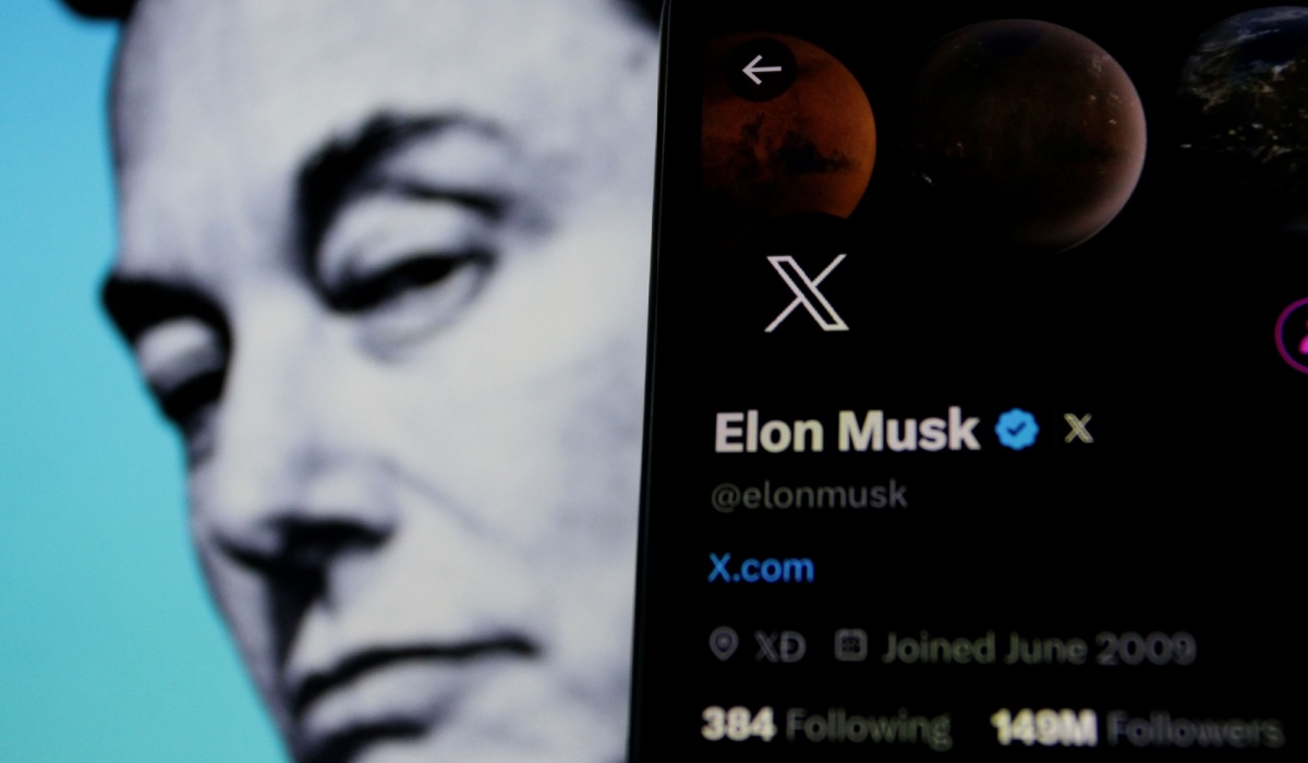 Robert Downey Jr. Unimpressed With Elon Musk, Telling Him to ‘Control ...