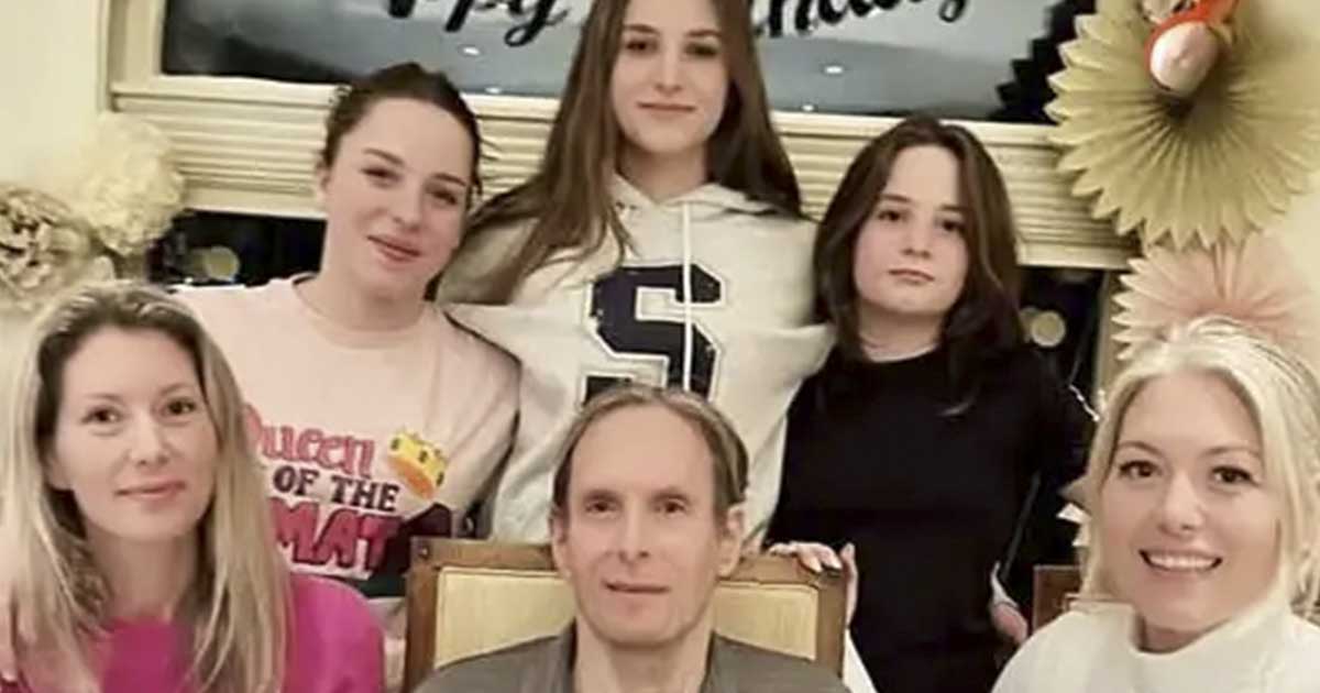 Michael Bolton’s Daughters Share “Strange” Signs Behind His Diagnosis : Secret Life Of Mom