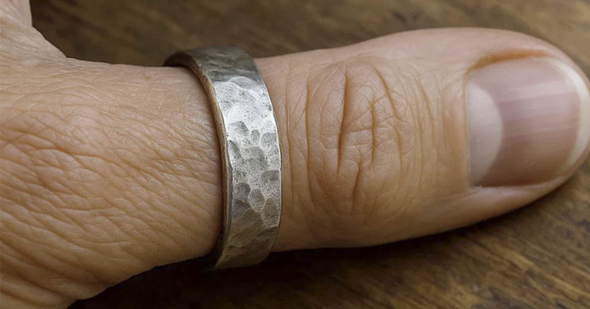 Thumb Rings and Their Surprising Meaning for Women and Men