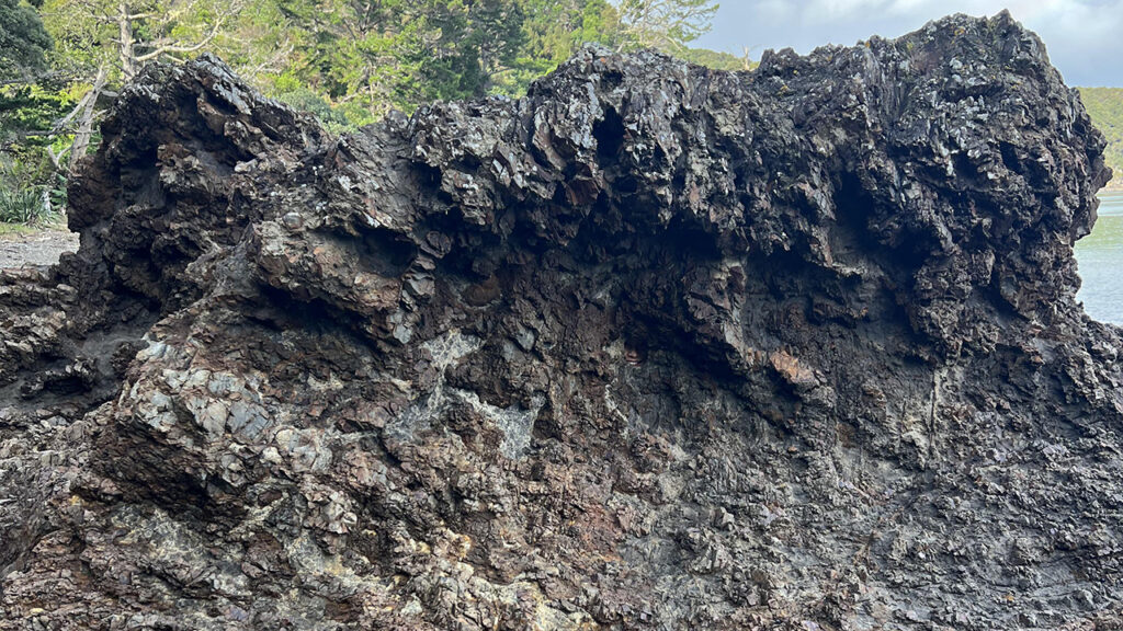 Test Your Vision: Can You Spot The Girl in The Rocks?