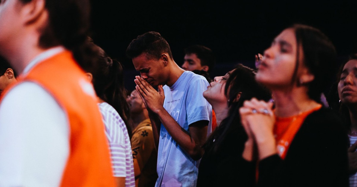 Science Reveals This is What Happens to Your Brain During Prayer